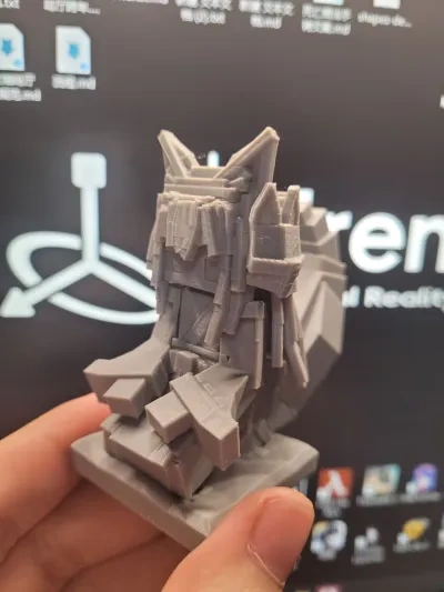 我的世界YSM酒狐蹲坐 来自 十七酱 MakerWorld：免费下载 3D 模型