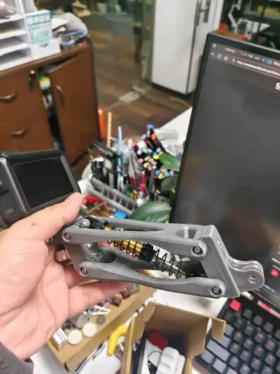 运动相机减震臂 - 免费 3D 打印模型 - MakerWorld