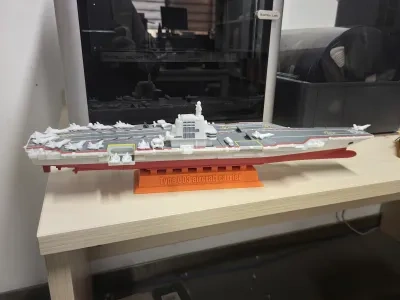 福建舰 1:2000 来自 redghost13 MakerWorld：免费下载 3D 模型
