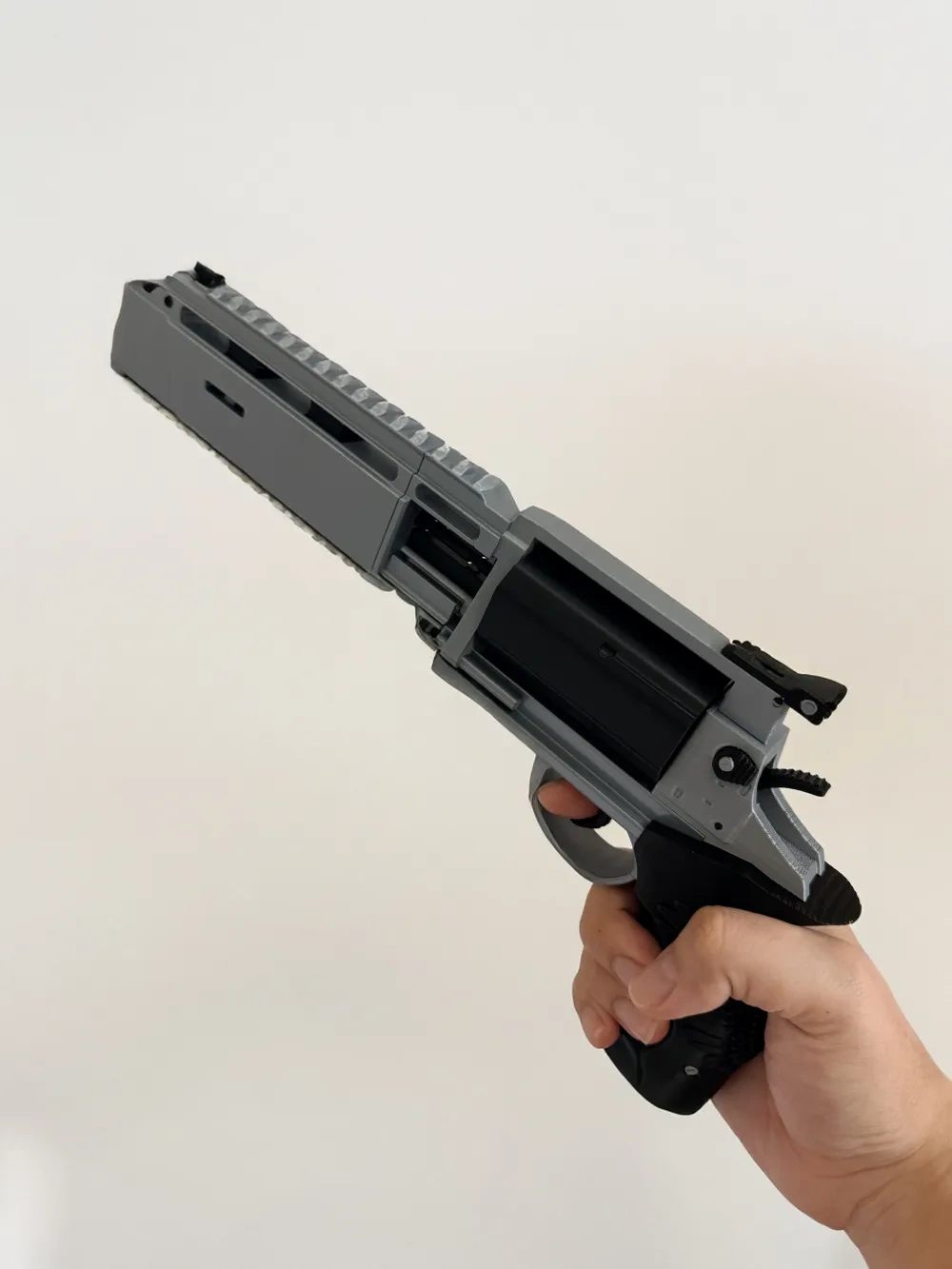 生化危机9 安魂曲马格南 - 全尺寸道具 - 免费 3D 打印模型 - MakerWorld