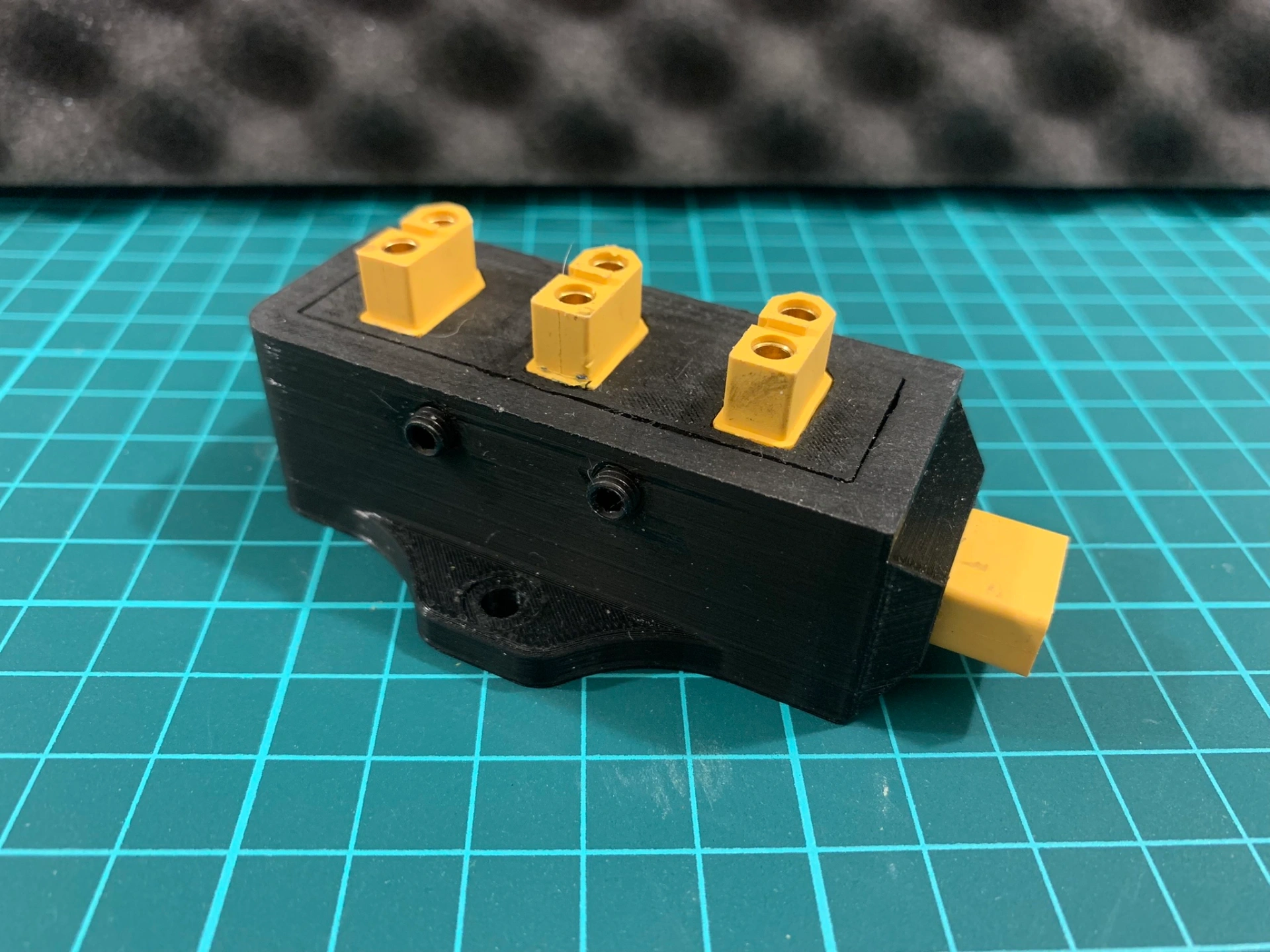 XT60 power hub 来自 Cerwajz - MakerWorld