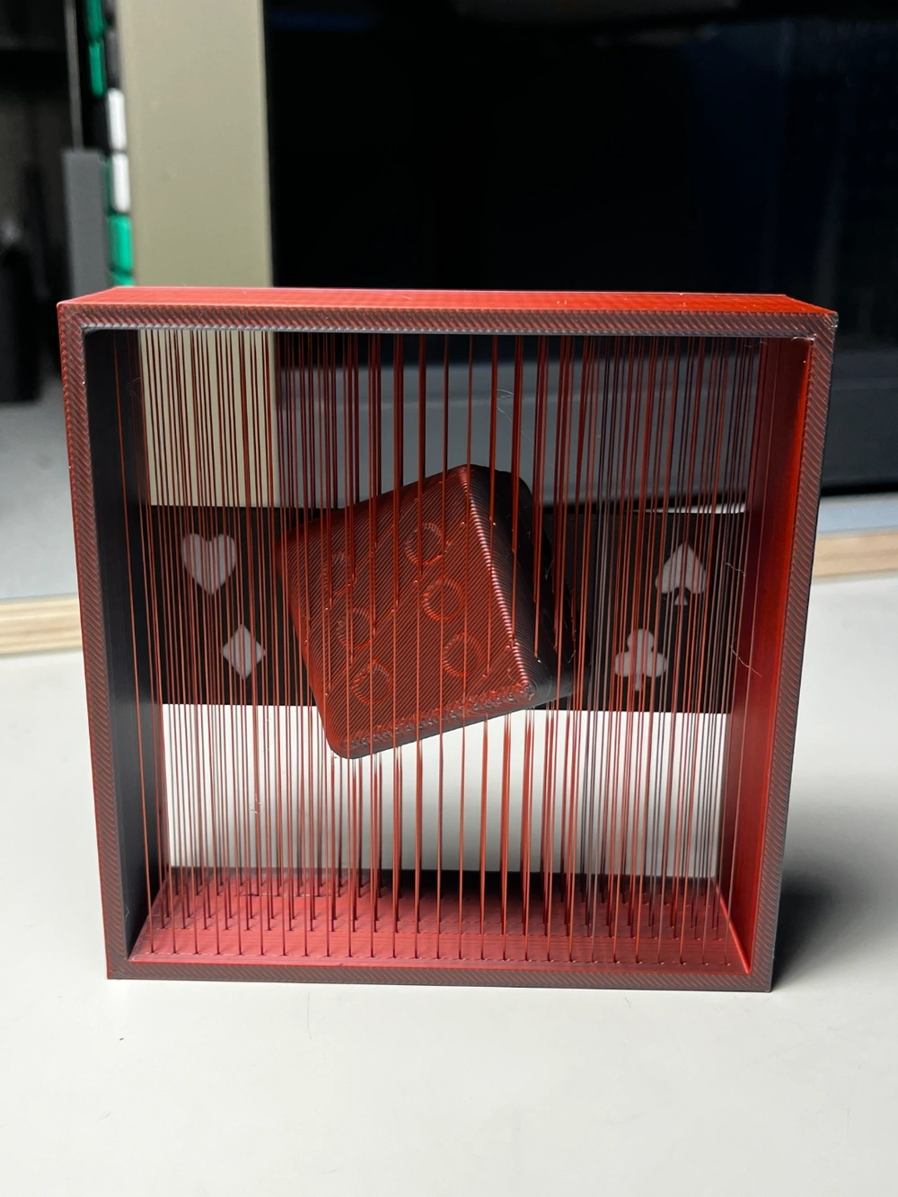 Suspended Dice String Art 来自 dedan83 - MakerWorld