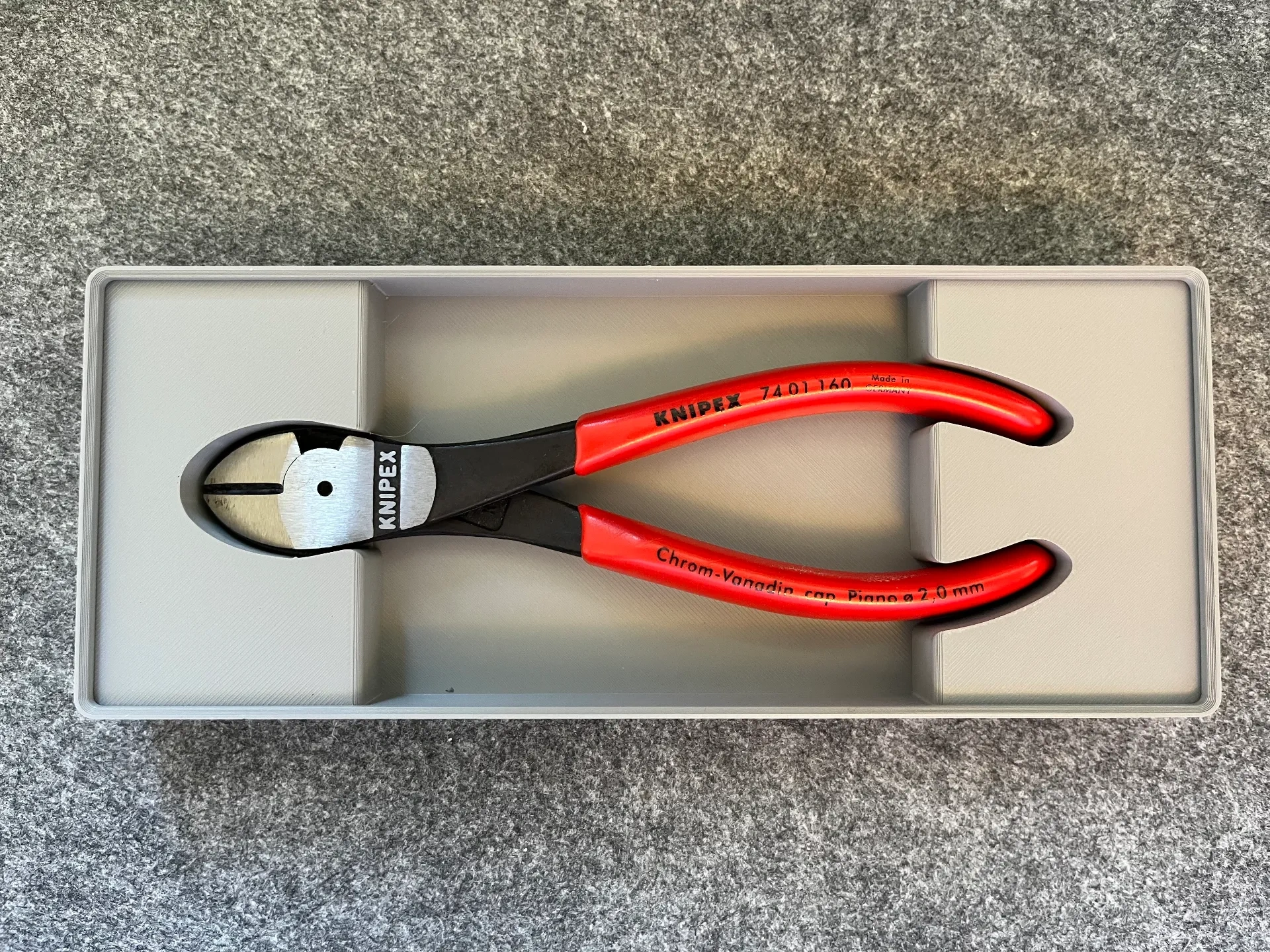 Gridfinity Knipex 74 01 160 Diagonal Cutter 来自 Scubafan - MakerWorld