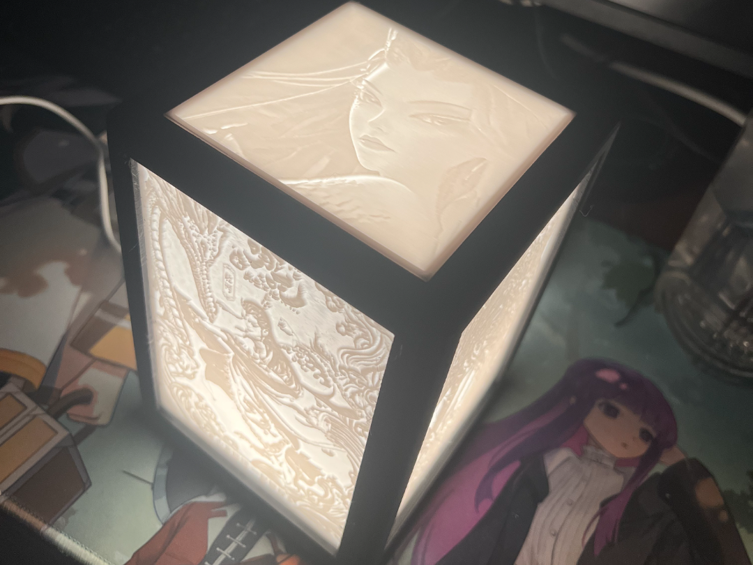 哪吒海报浮雕灯箱（001组件） 来自 CasterMakerWorld：免费下载 3D 模型