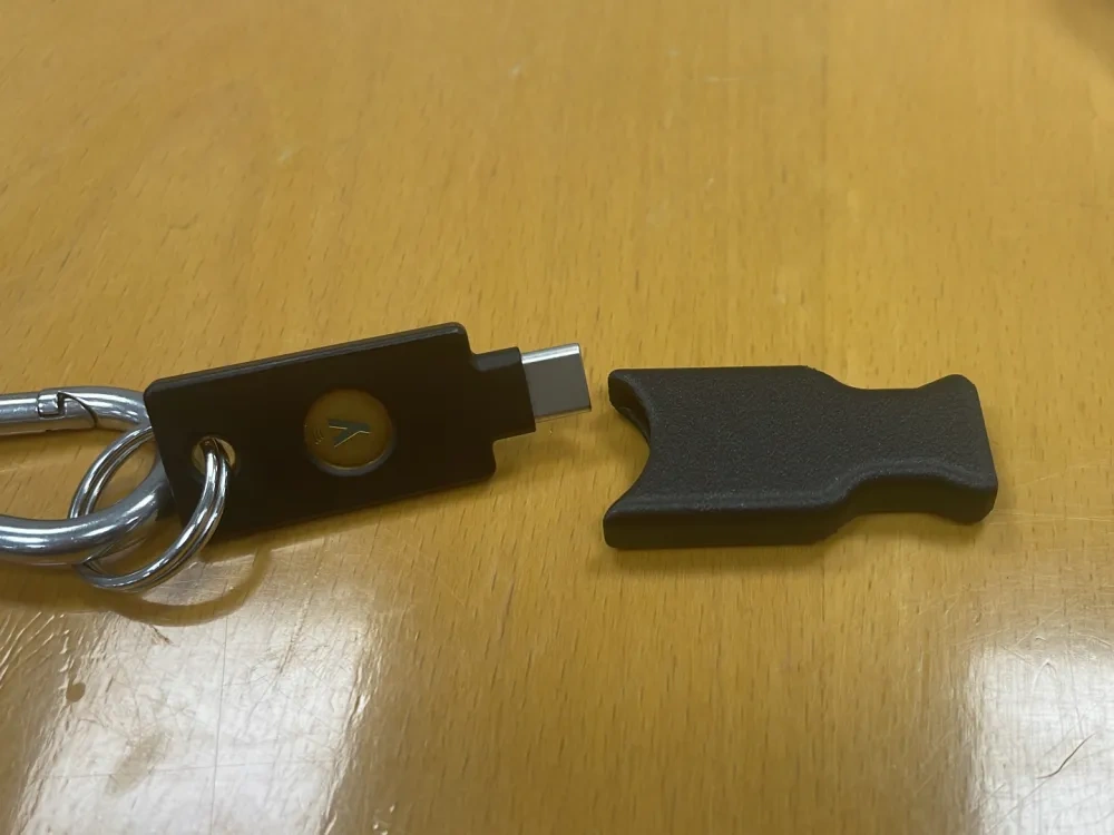 FIDO 密钥 USB C 保护套_YubiKey 5C NFC 来自 LEAdesign MakerWorld：免费下载 3D 模型