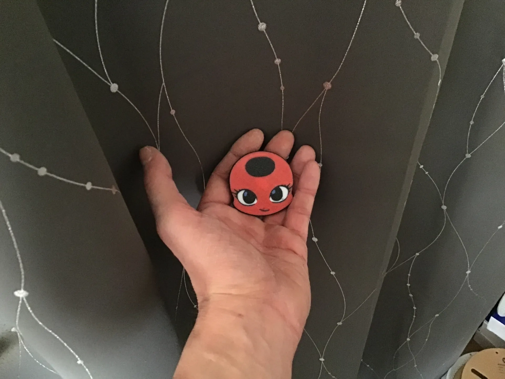 Kwami Tikki Miraculous Ladybug 冰箱磁铁 来自 Lord_Cobbelpot - MakerWorld