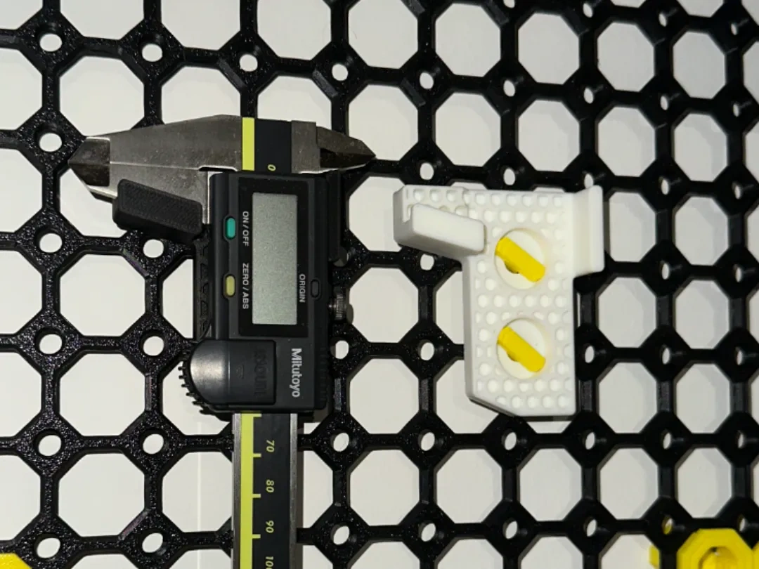 Multiboard Mitutoyo Digital Caliper Mount Holder 来自 Paradox69 - MakerWorld