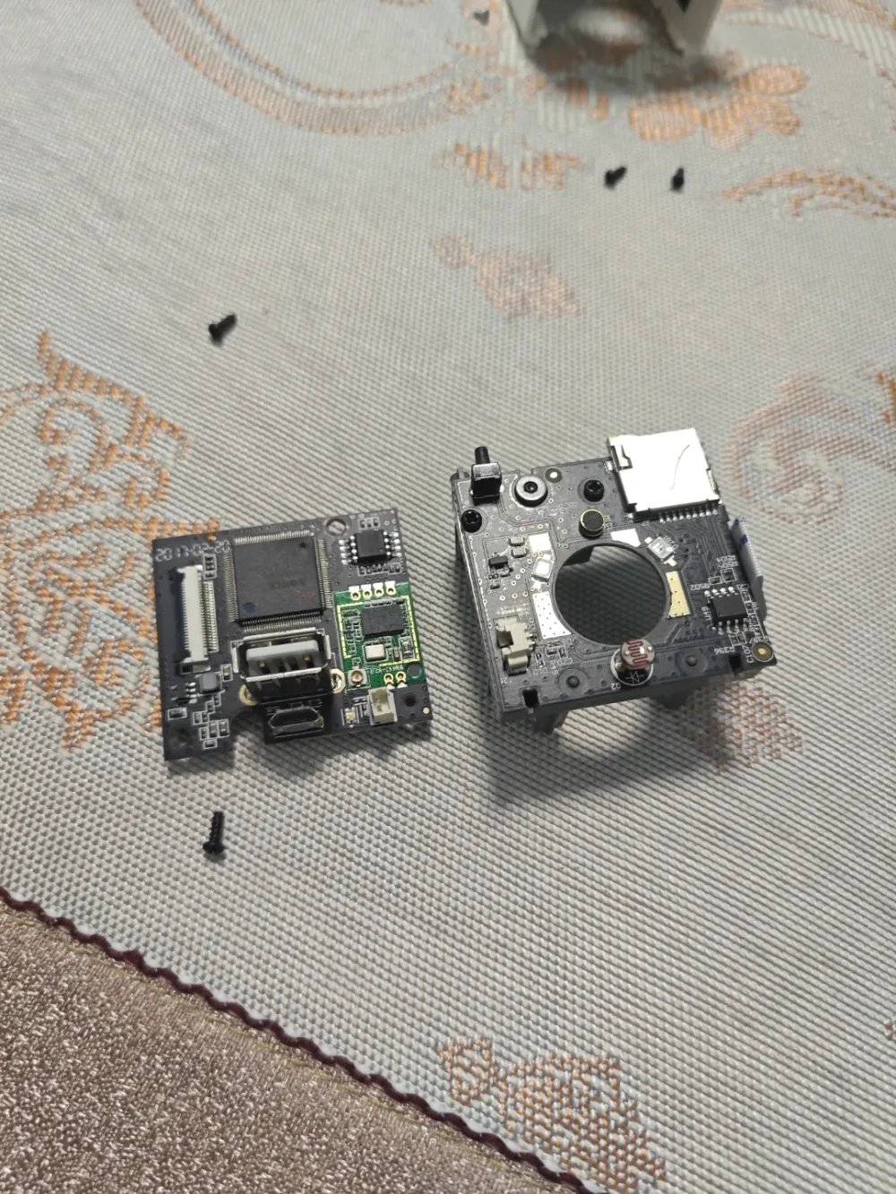 拓竹BambuP1P P1S Camera 摄像头 内置摄像头 小米小方摄像头换壳 来自 上杉慕容 MakerWorld：免费下载 3D 模型