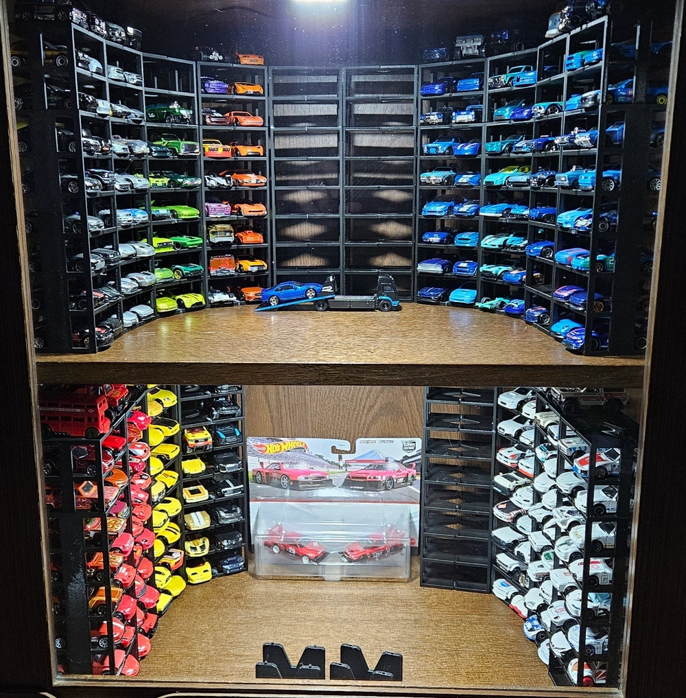Hot Wheels stand 来自 FredBoy - MakerWorld