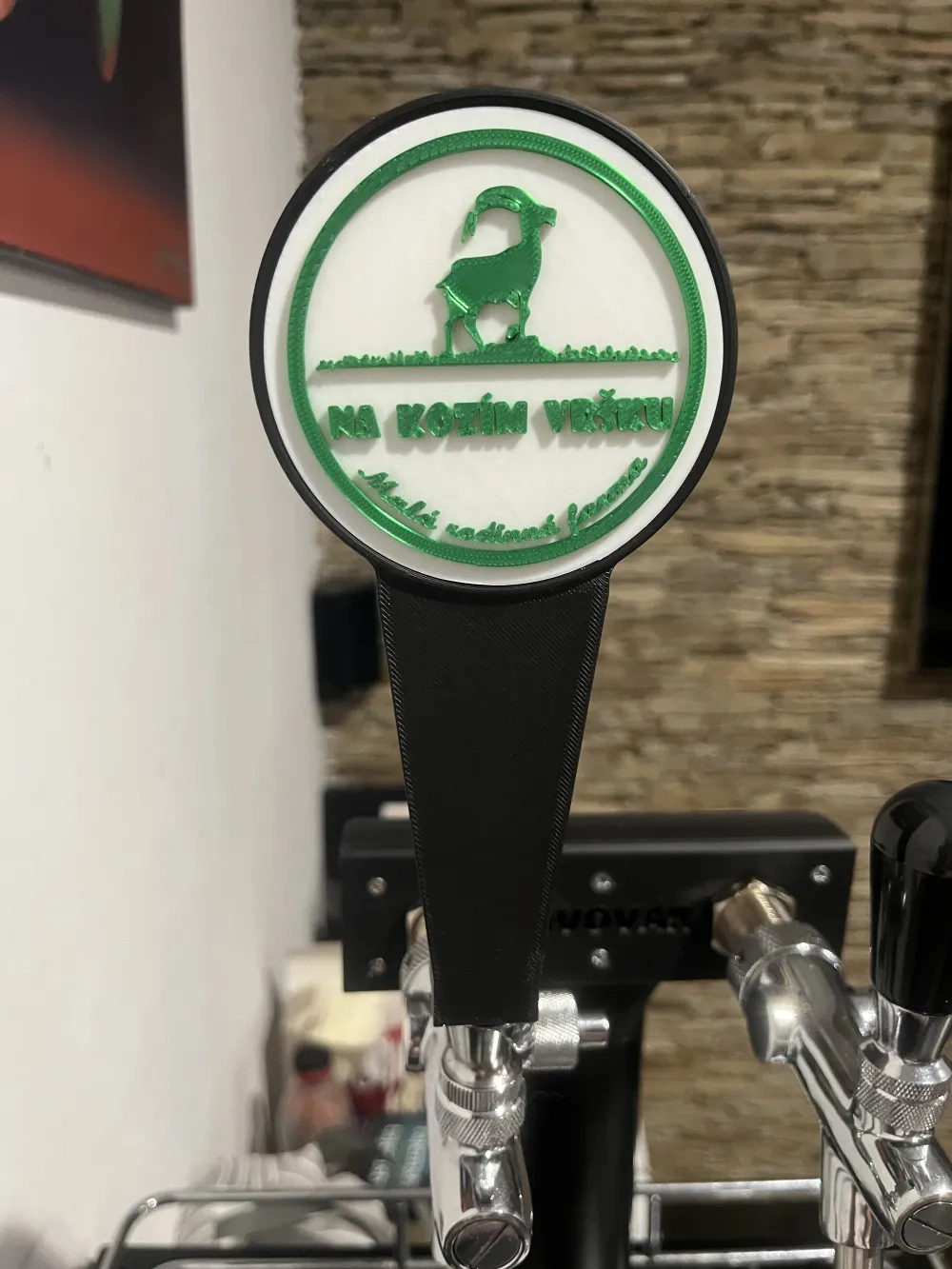 适用于卡尔施泰因原装啤酒管的双啤酒龙头 来自 Ivomir MakerWorld：免费下载 3D 模型