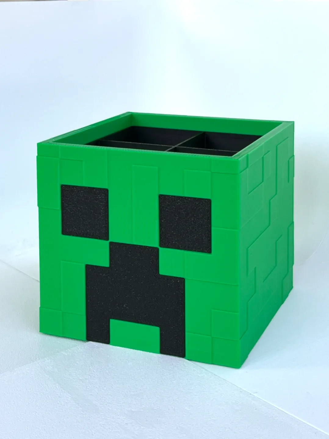 Minecraft inspired Creeper head penholder 来自 MAT_3D - MakerWorld