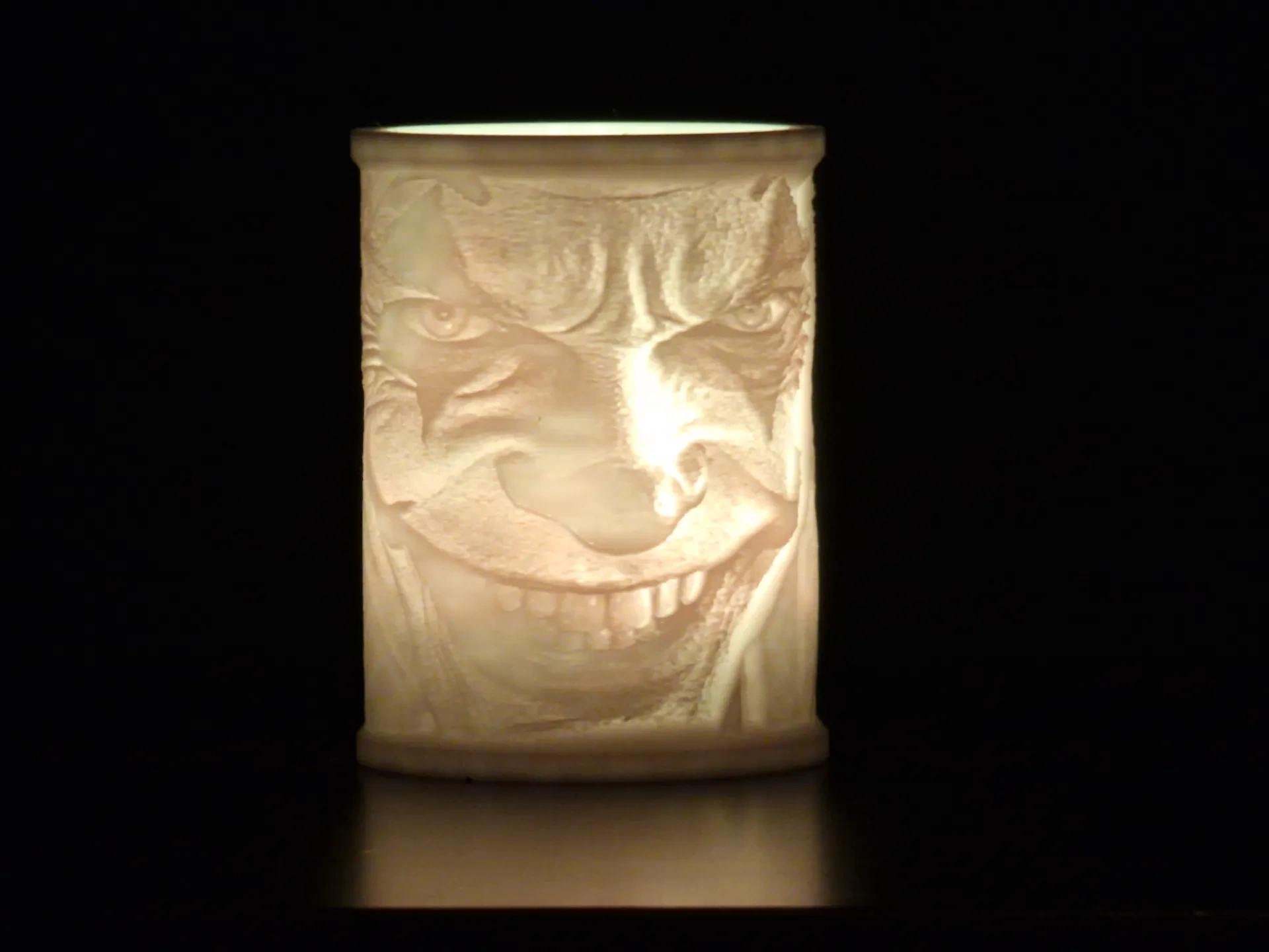 Tea light Lithophane - Joker 来自 Madness3D - MakerWorld