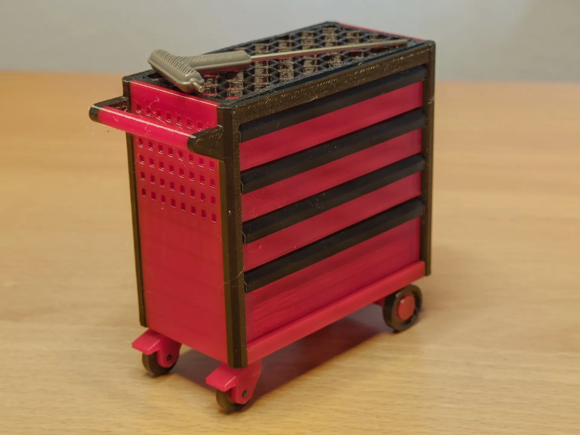 Miniature Workshop Trolley V2 来自 DjangoCashflow - MakerWorld