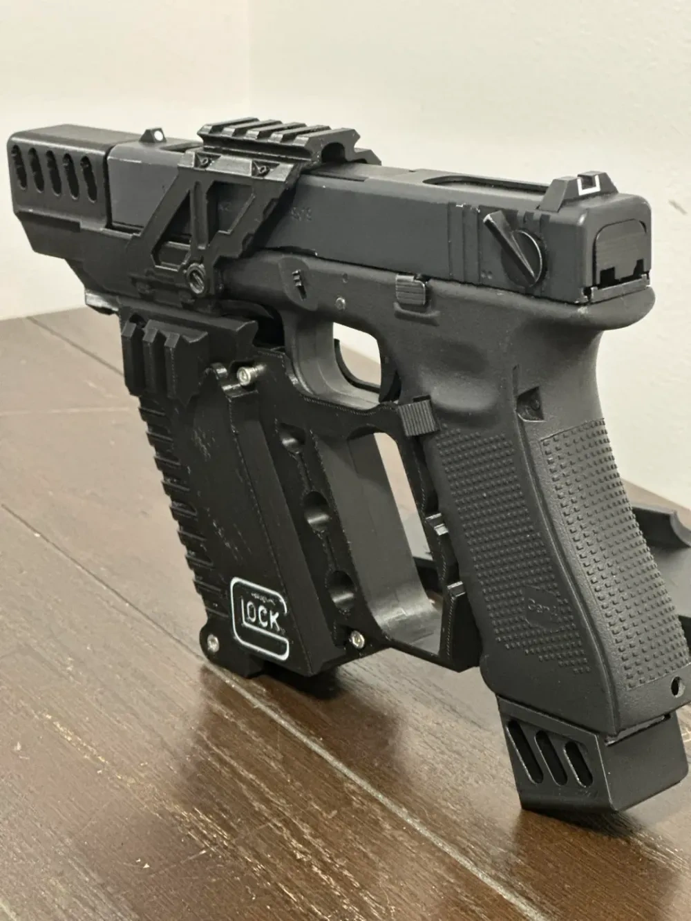 Glock Baseplate 来自 Vincentbcd MakerWorld：免费下载 3D 模型