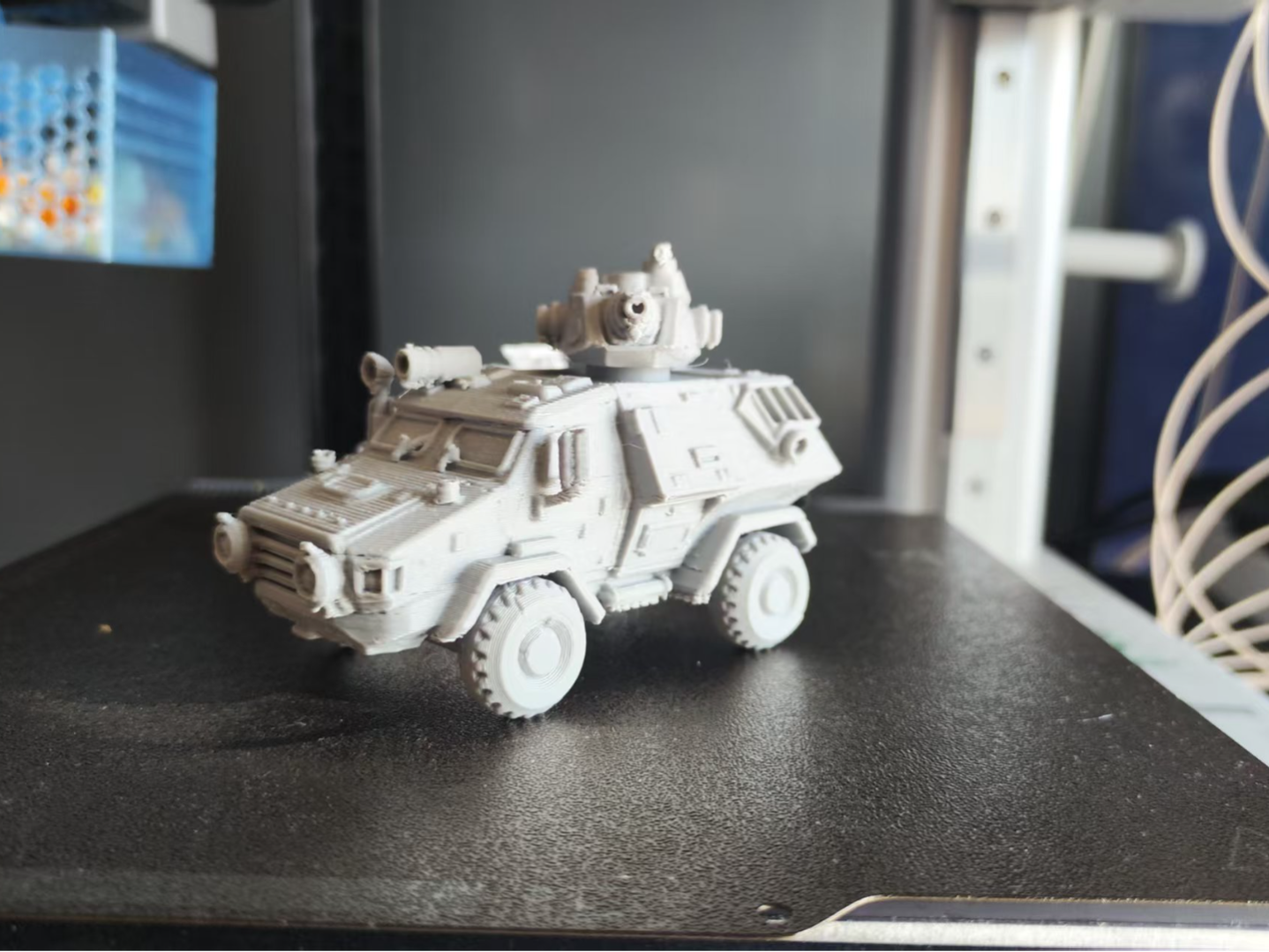 “毁灭”突击车 来自 pandabear MakerWorld：免费下载 3D 模型