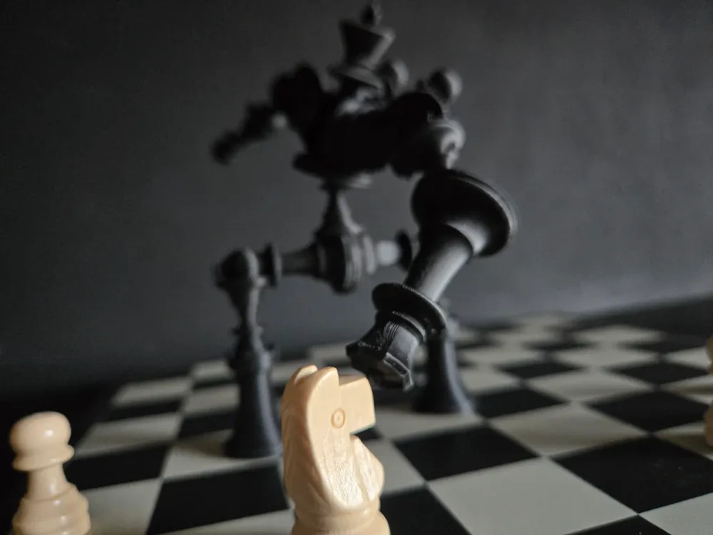 Chessatron / 国际象棋的终极Boss 来自 Gio MakerWorld：免费下载 3D 模型