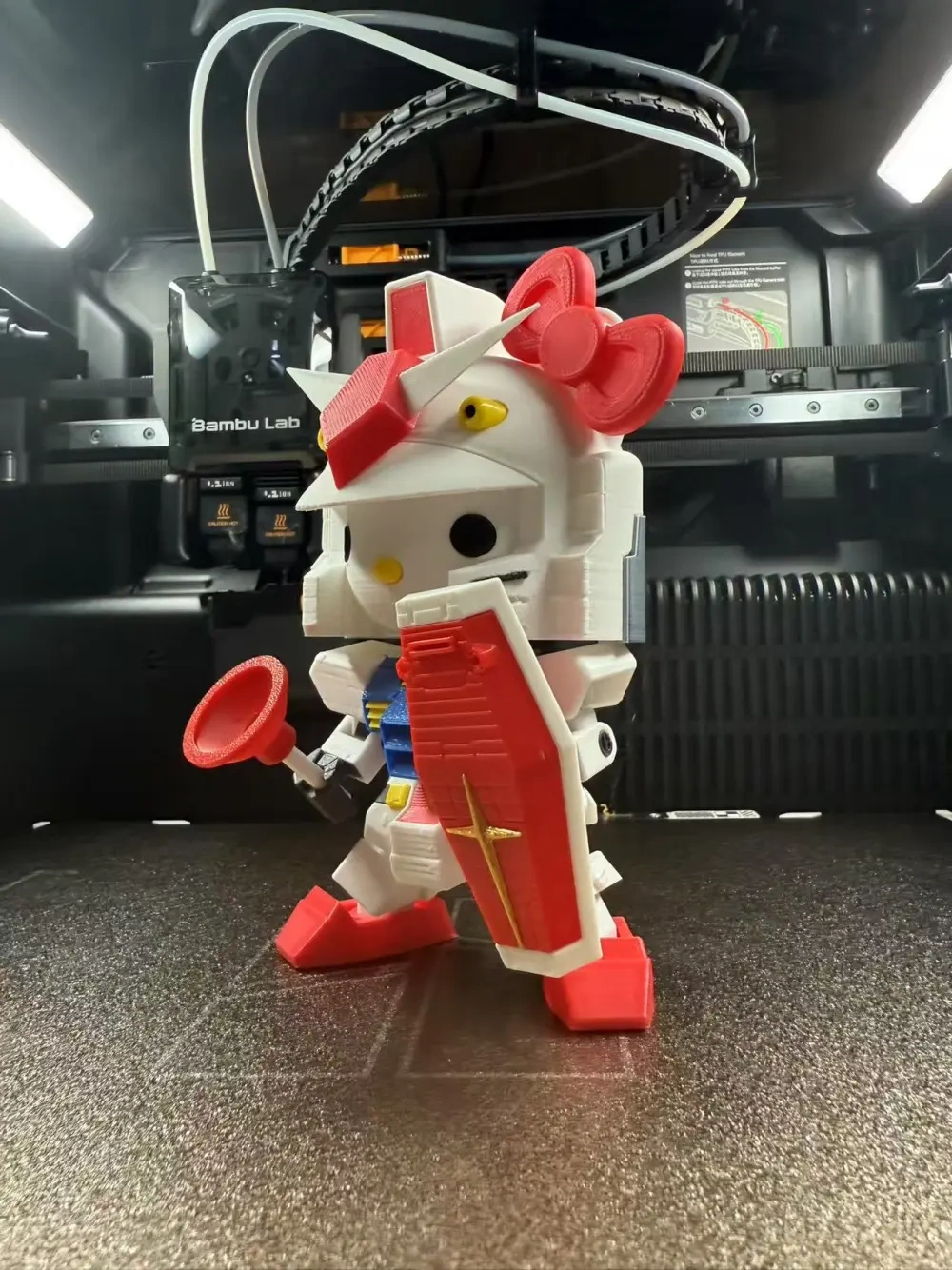 No AMS- 可动HelloKitty高达（近百零件/160g/6.5h） 来自 肌肉弗兰奇 MakerWorld：免费下载 3D 模型