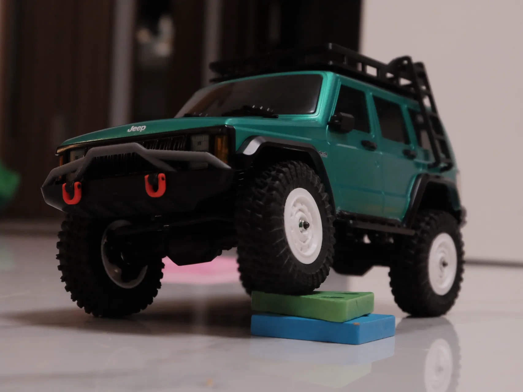 JJRC C8809 小切诺基 1/18比例车模轮毂（C8801通用） 来自 popuui MakerWorld：免费下载 3D 模型