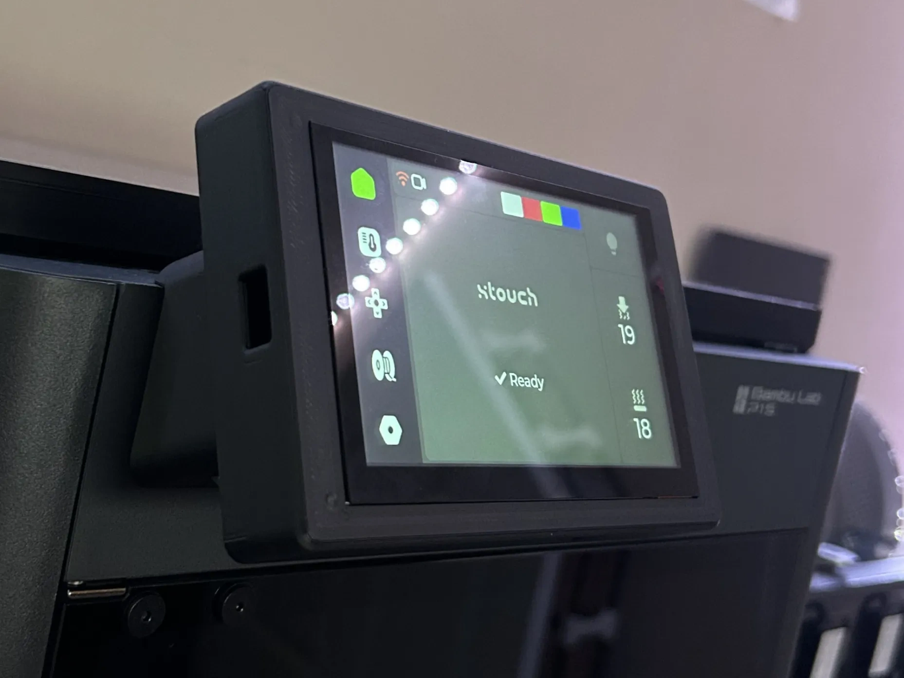 5英寸xtouch触摸屏支架 来自 Swe11s - MakerWorld