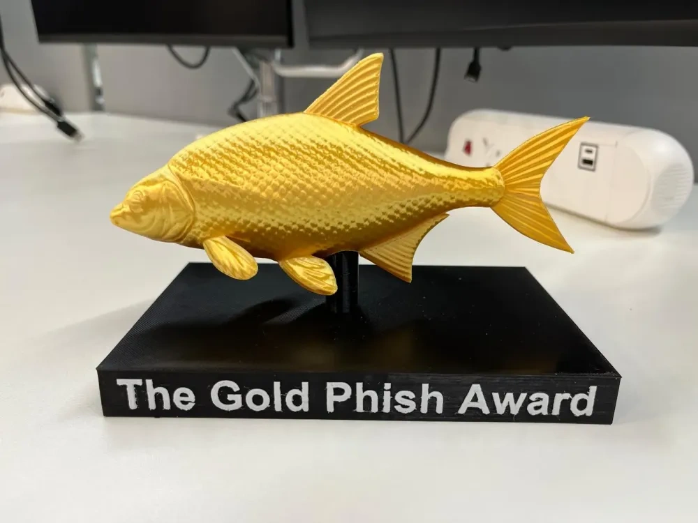 Phishing Trophy 来自 byrnep - MakerWorld