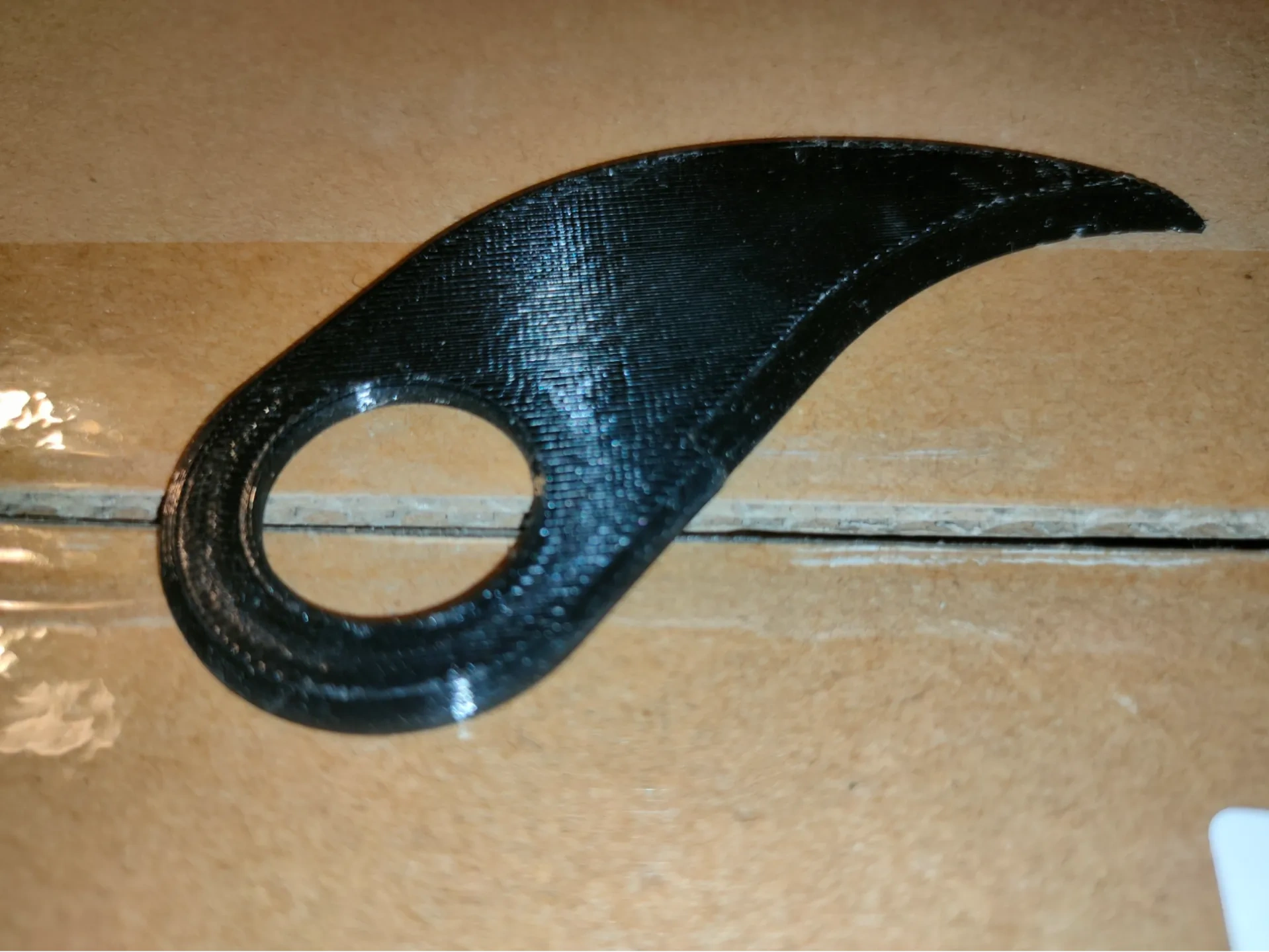 爪子（开箱器） 来自 Izzodesign74 - MakerWorld