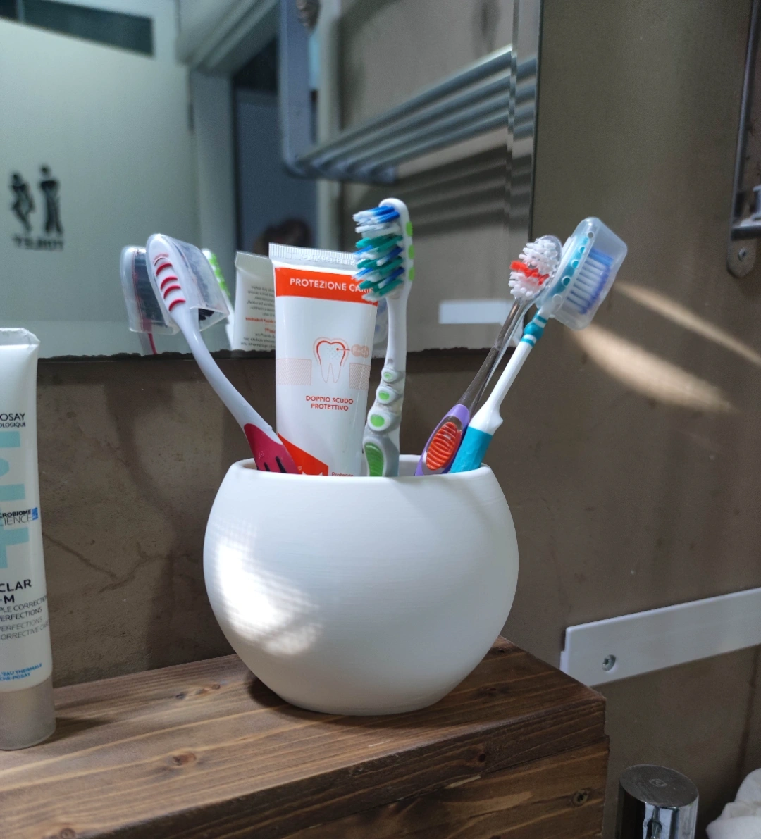 Toothbrush holder 来自 Eclipse 3D - MakerWorld