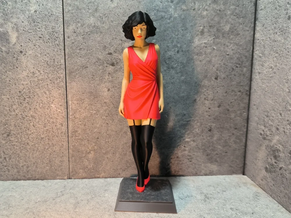 红衣女郎 - 穿着连衣裙的性感女士，带AMS和不带AMS - 免费 3D 打印模型 - MakerWorld