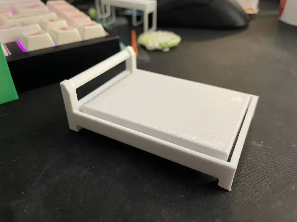 迷你床架/套装 - 娃娃屋家具 1:25 来自 hansonww MakerWorld：免费下载 3D 模型