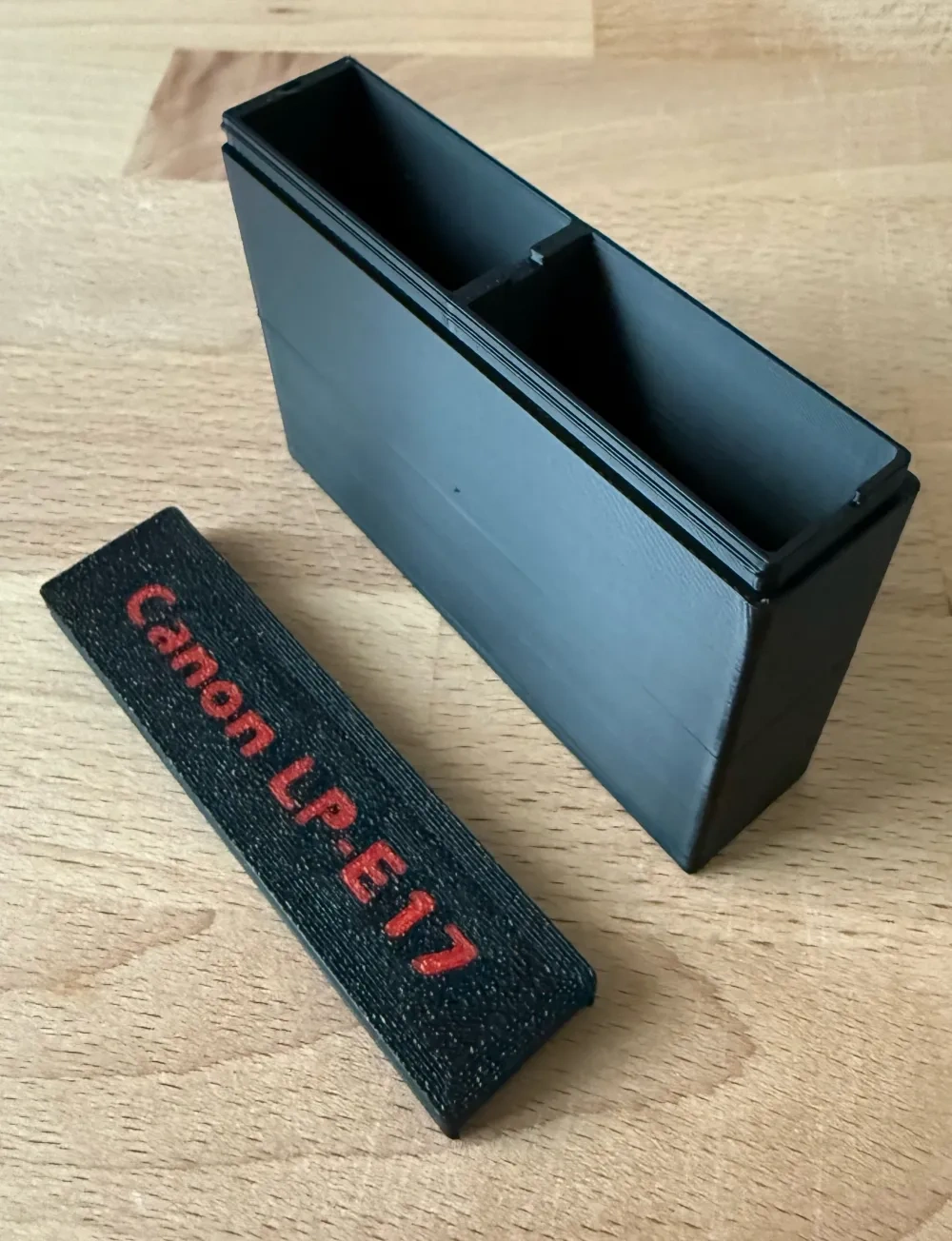 佳能 LP E17 电池盒 - 免费 3D 打印模型 - MakerWorld