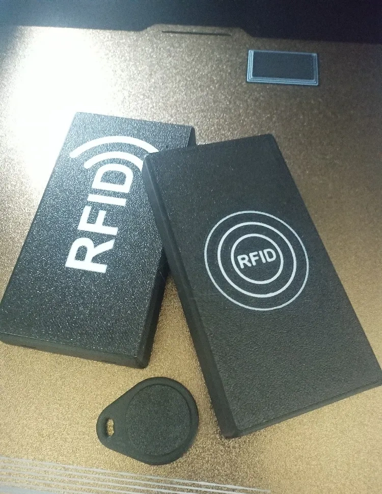 RFID门禁外壳，RFID/NFC芯片 来自 McTiskMakerWorld：免费下载 3D 模型