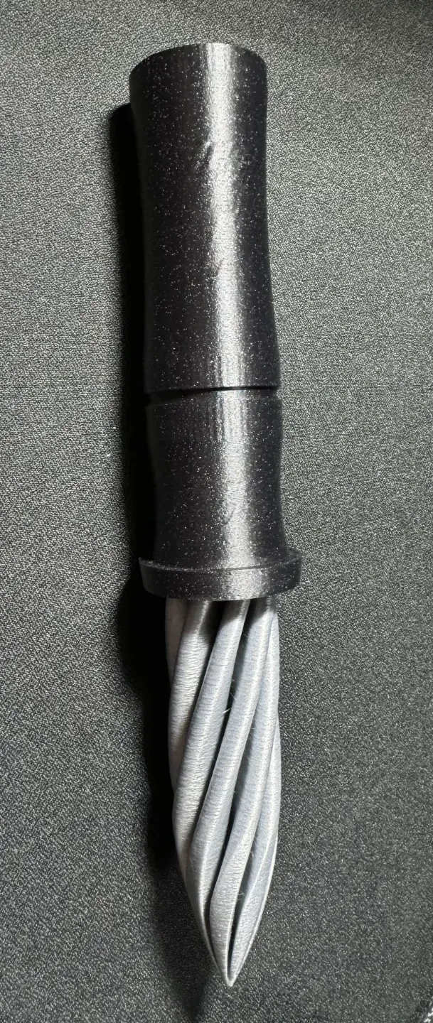 Helix Retractable Dagger 来自 AJAX3D - MakerWorld