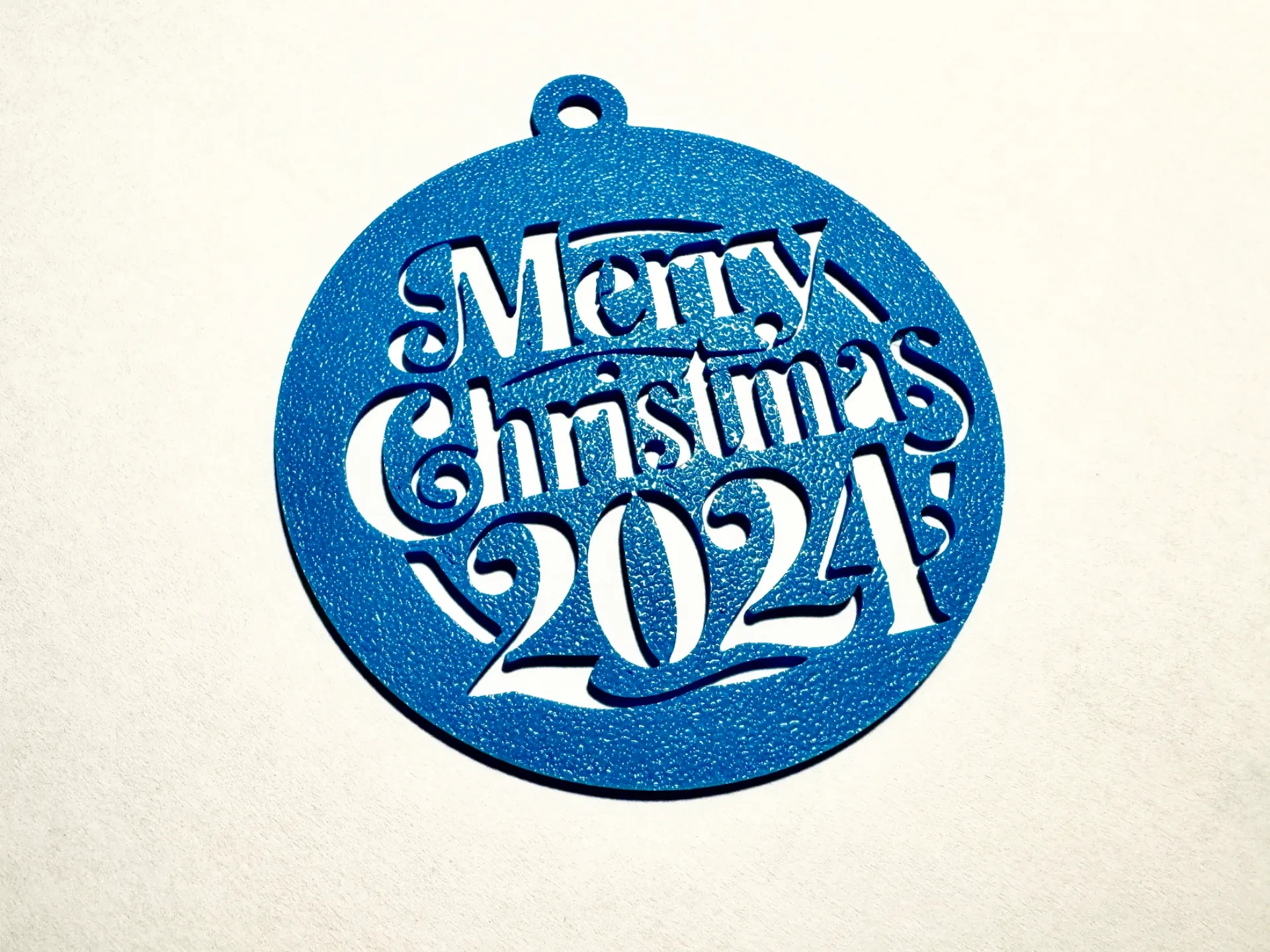 Merry Christmas 2024 ball ornament 来自 John Connor - MakerWorld