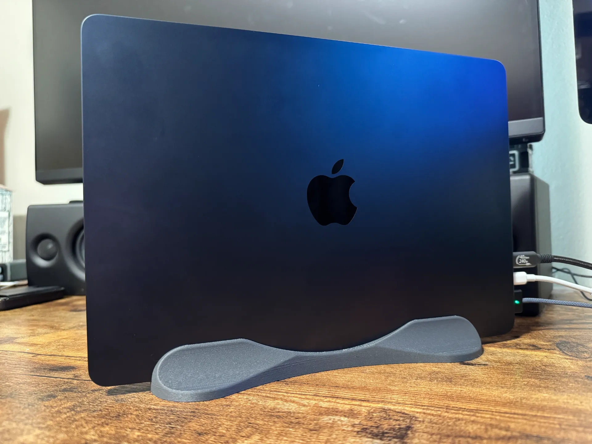 Macbook Air M2 stand 来自 madizmo - MakerWorld