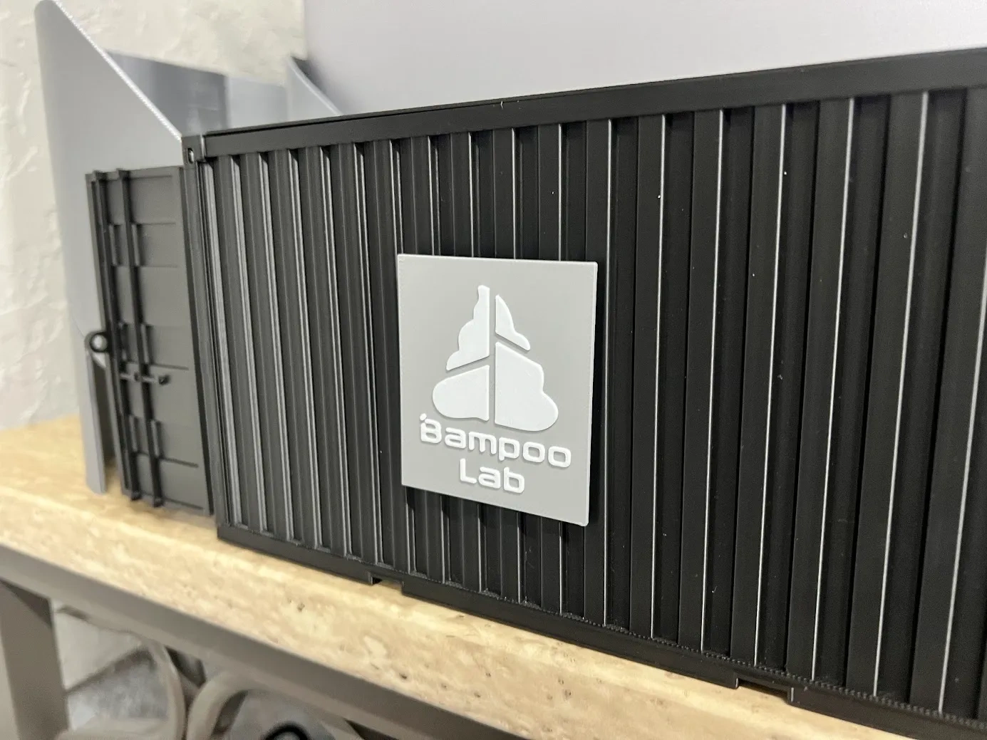 Bampoo Lab Poop Chute Sign 来自 jrwagz - MakerWorld