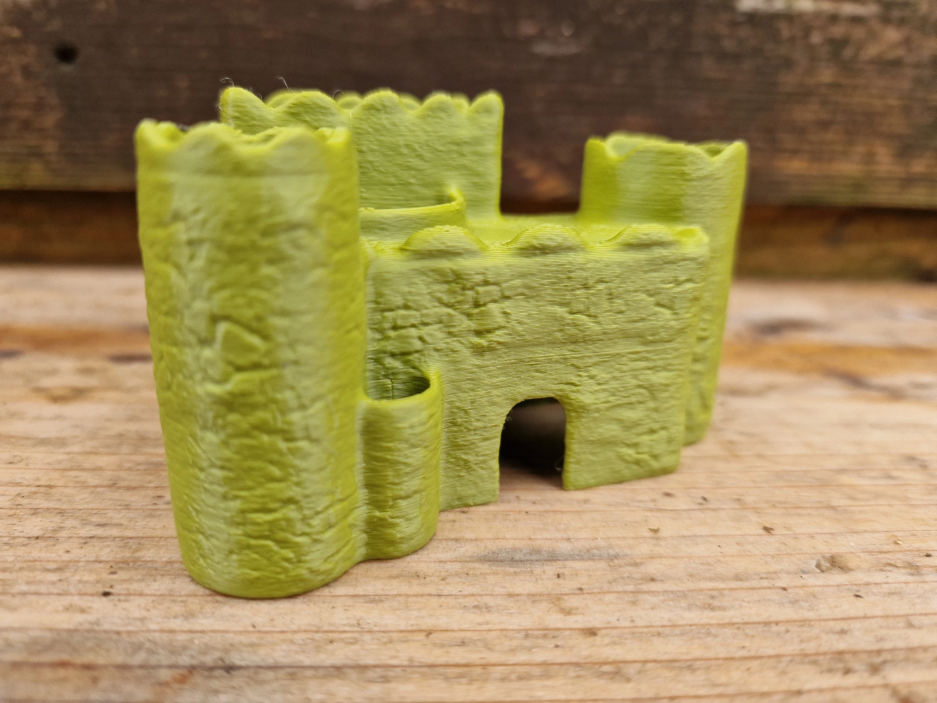 Ruined Castle Hide - Vivarium Decor 来自 FlexiPets - MakerWorld