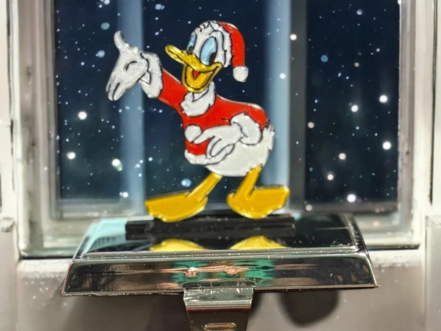 Christmas Donald Duck stocking holder figurine 来自 Artwork by Colleen ...