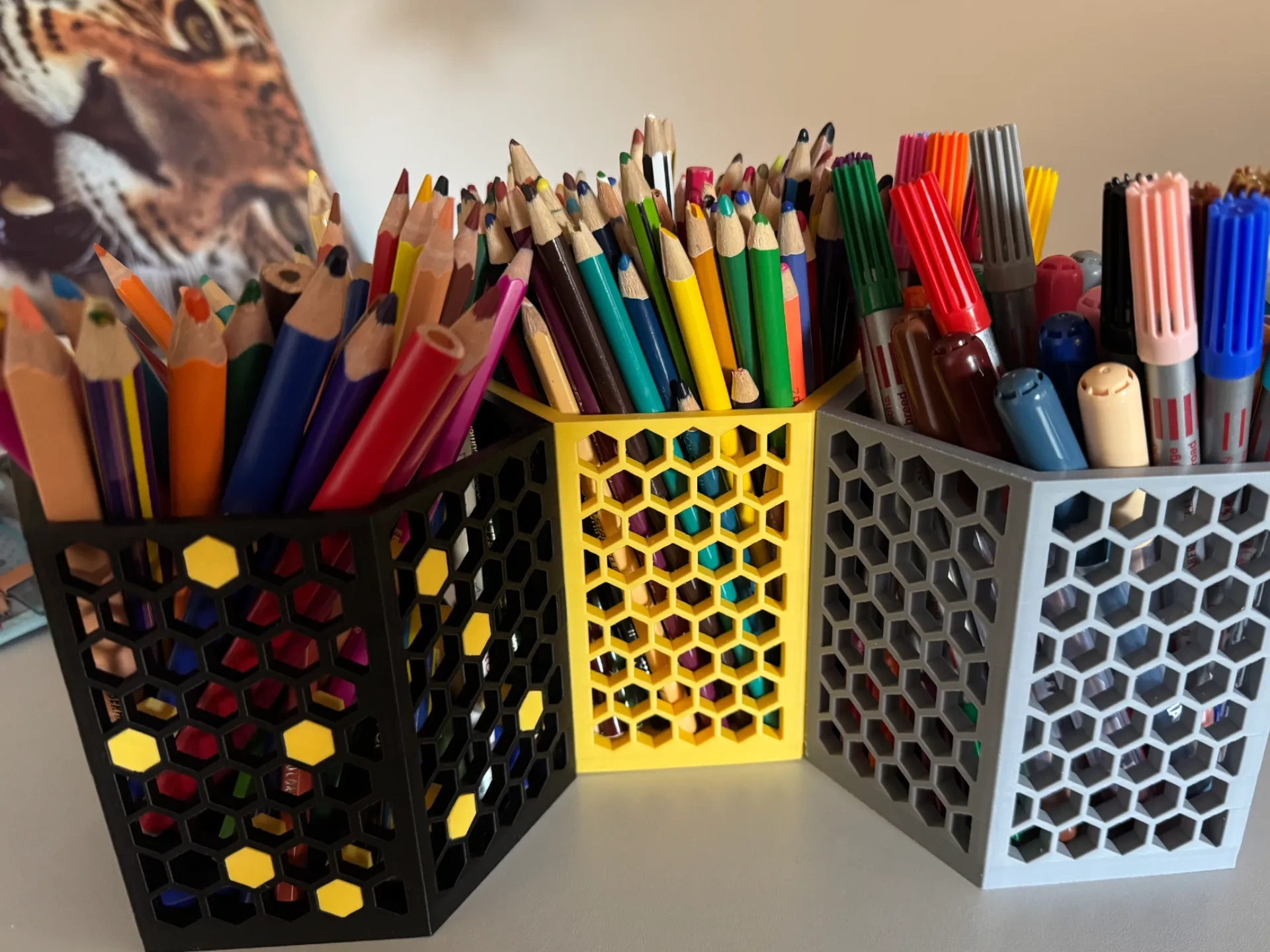Modular Hexagon pencil holder with connectors 来自 binalbruno - MakerWorld
