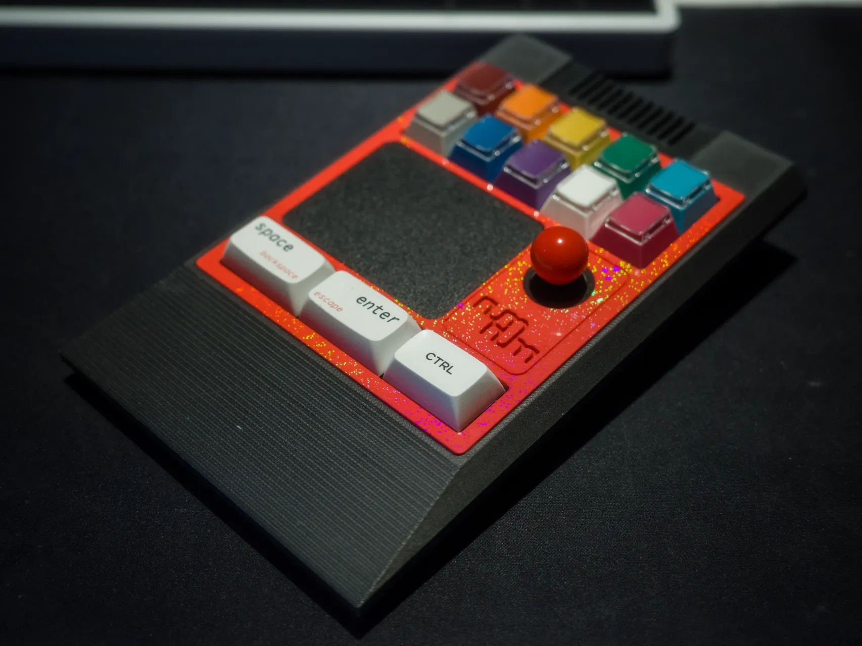 NUMNUM小键盘外壳 来自 zzzzzx - MakerWorld