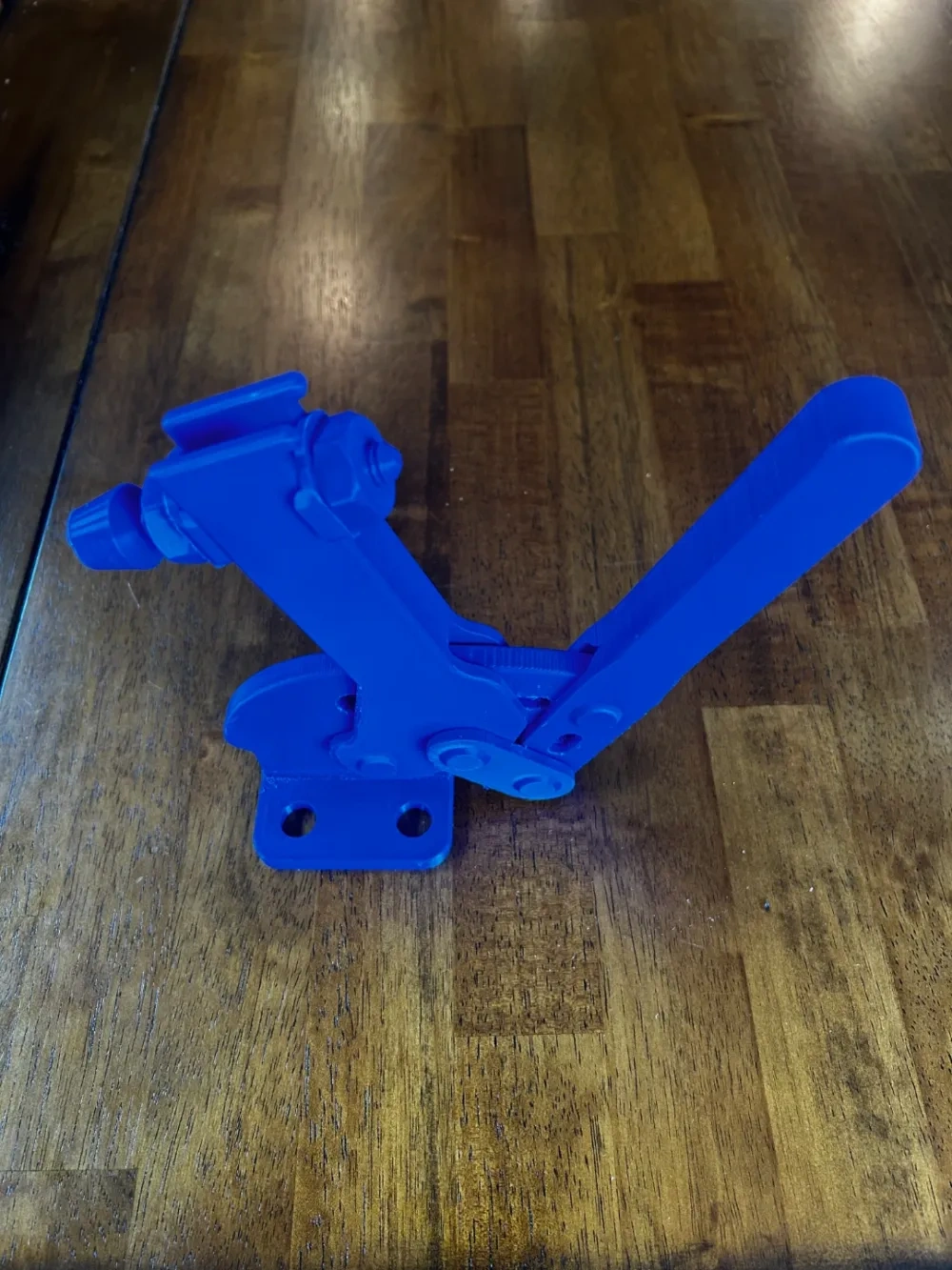 Print in place low profile toggle clamp - 免费 3D 打印模型 - MakerWorld