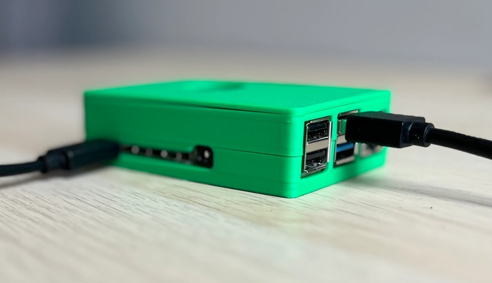 Minimal Raspberry Pi Case (Raspberry Pi 4) 来自 azlan777 - MakerWorld