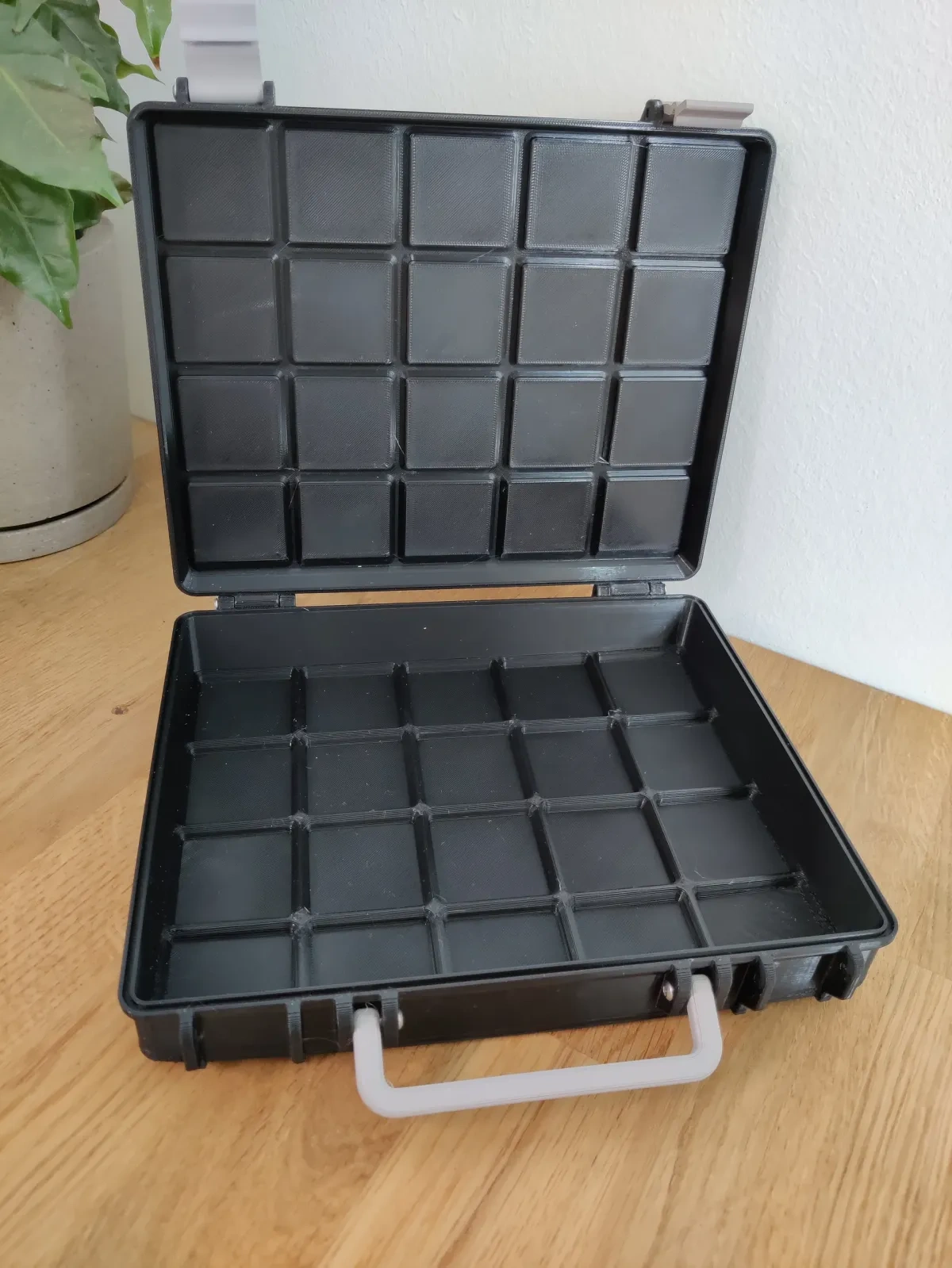 Rugged Gridfinity Box with Handle (Parametric) 二次创作 - 来自 Migro ...