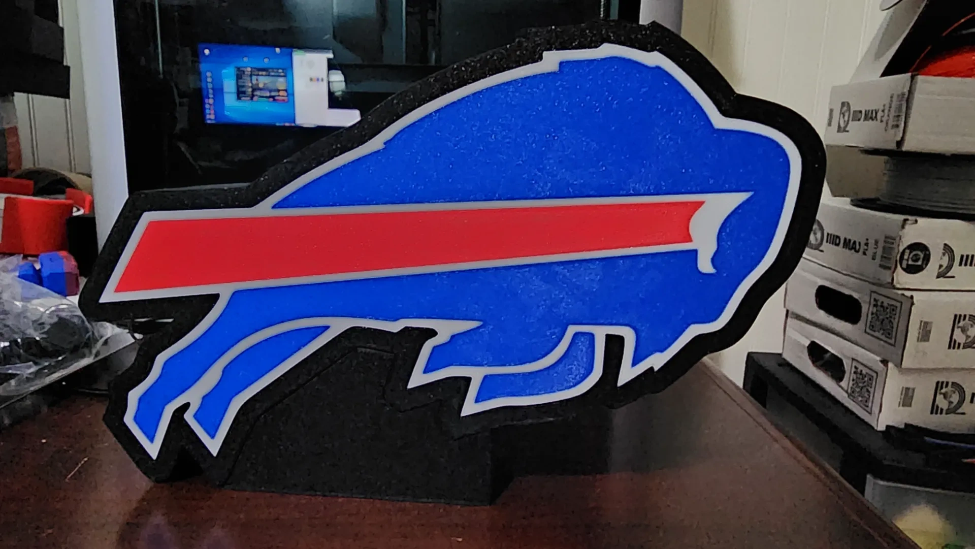 Buffalo Bills with optional stand 来自 MayHem - MakerWorld