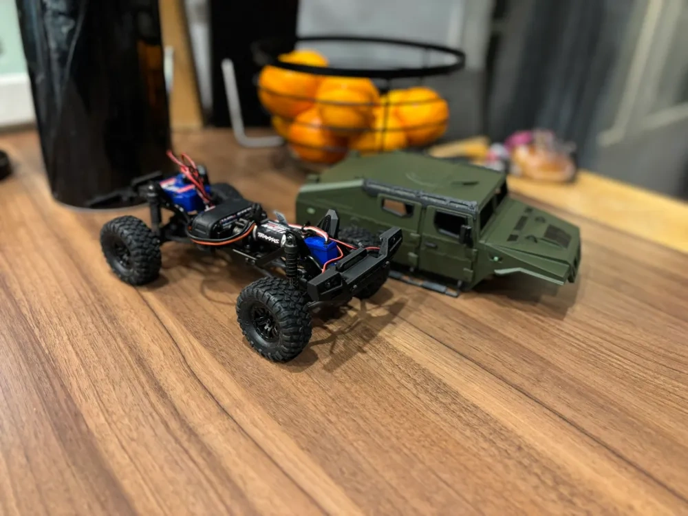 适用于Traxxas TRX4M的Catmaw装甲车 来自 polymech3d MakerWorld：免费下载 3D 模型