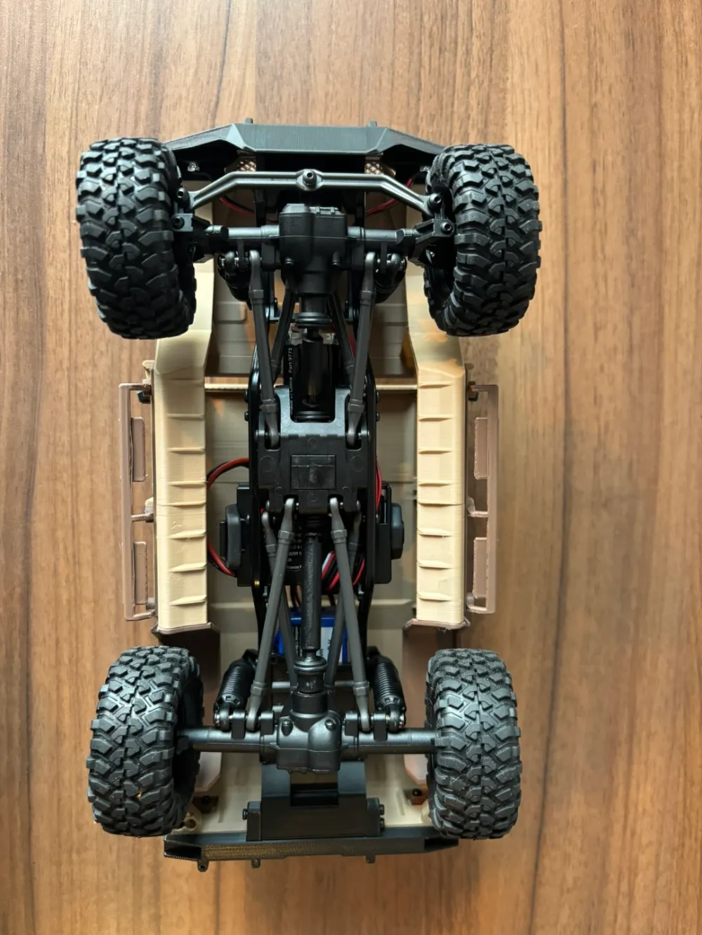 适用于Traxxas TRX4M的Catmaw装甲车 来自 polymech3d MakerWorld：免费下载 3D 模型