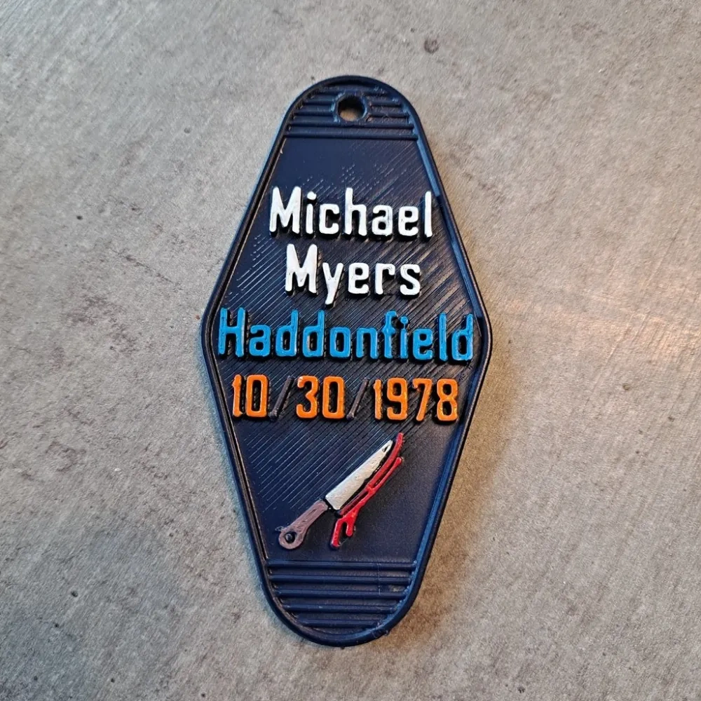 钥匙链 迈克尔·迈尔斯 - 免费 3D 打印模型 - MakerWorld