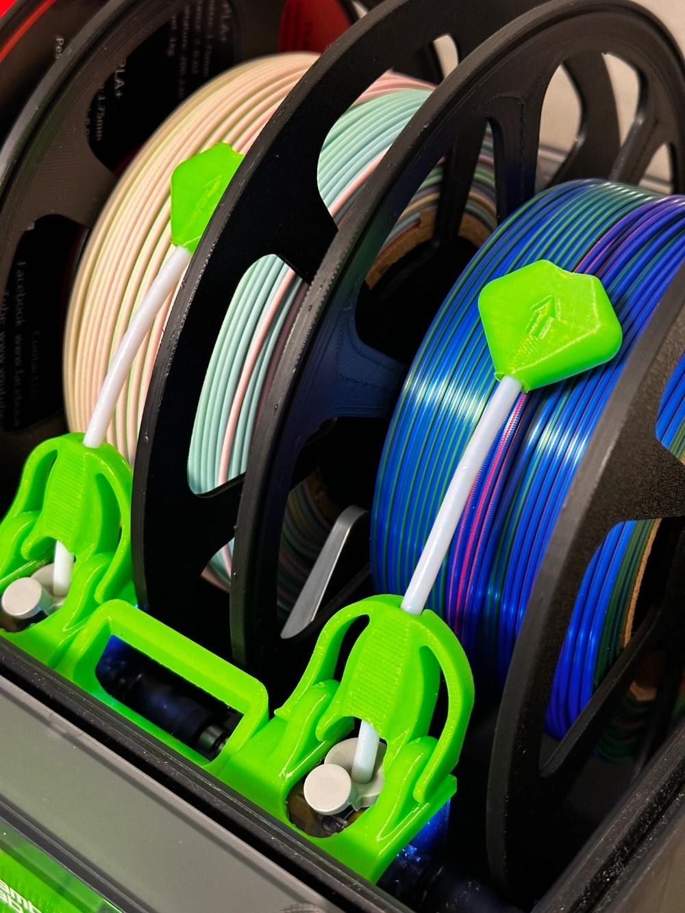 Filament guide for AMS saver V2 来自 madizmo - MakerWorld