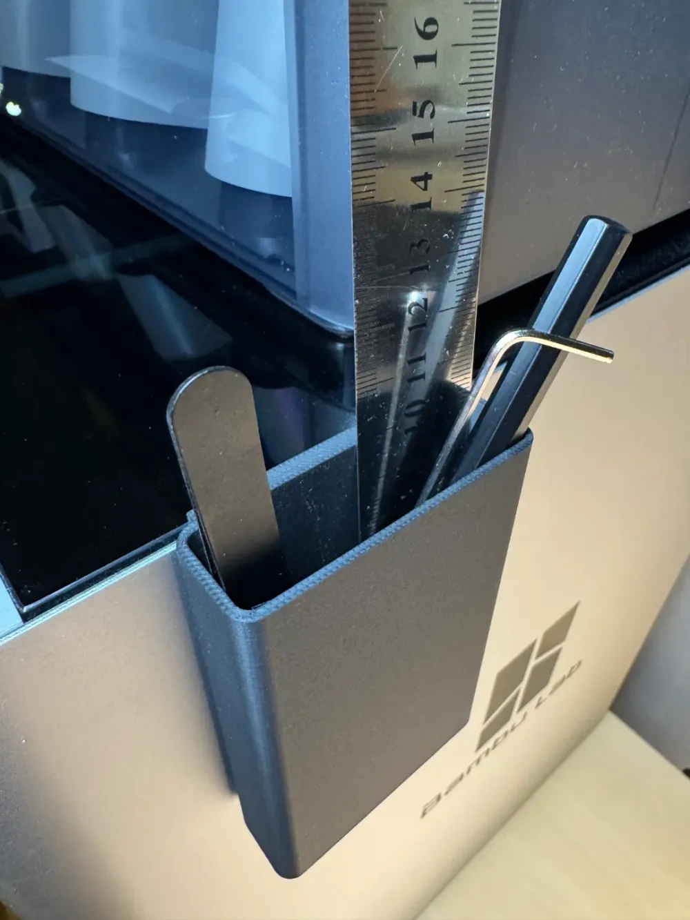 X1C/P1S/P2S - 打印工具侧边支架 - 免费 3D 打印模型 - MakerWorld