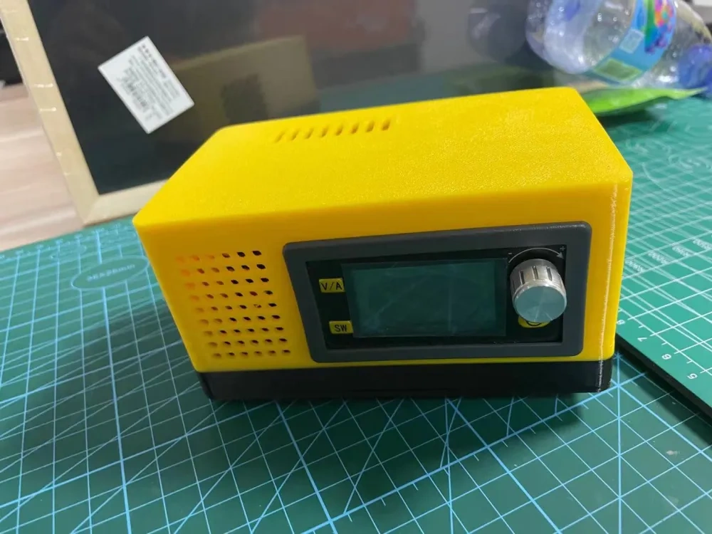 欣易XY6020L 降压模块 外壳 来自 S.I.M.P.L.E MakerWorld：免费下载 3D 模型