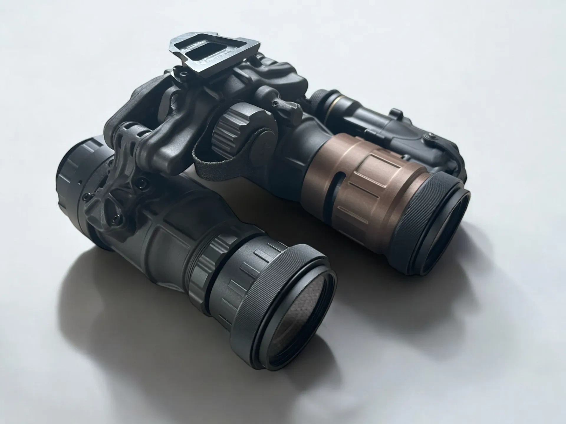 ECOTI/JERRY C5/CE5 夜视仪PVS14 虹膜适配器 来自 0xca0a - MakerWorld