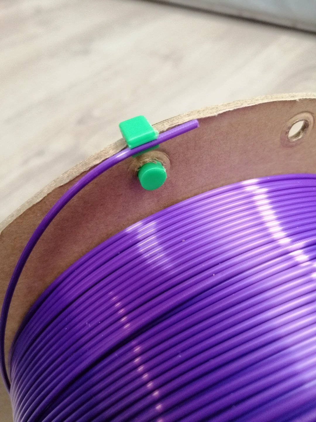 World's Smallest eSUN filament clip (probably) 来自 Flame - MakerWorld